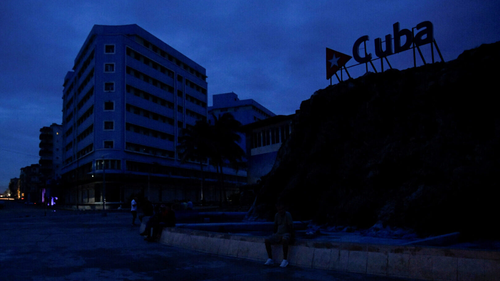 Apagón total: Cuba sufre colapso del sistema eléctrico nacional