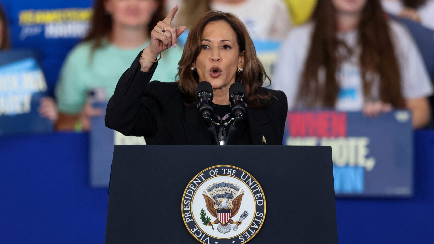 Kamala Harris lucha por conseguir el apoyo de los hombres en los sindicatos