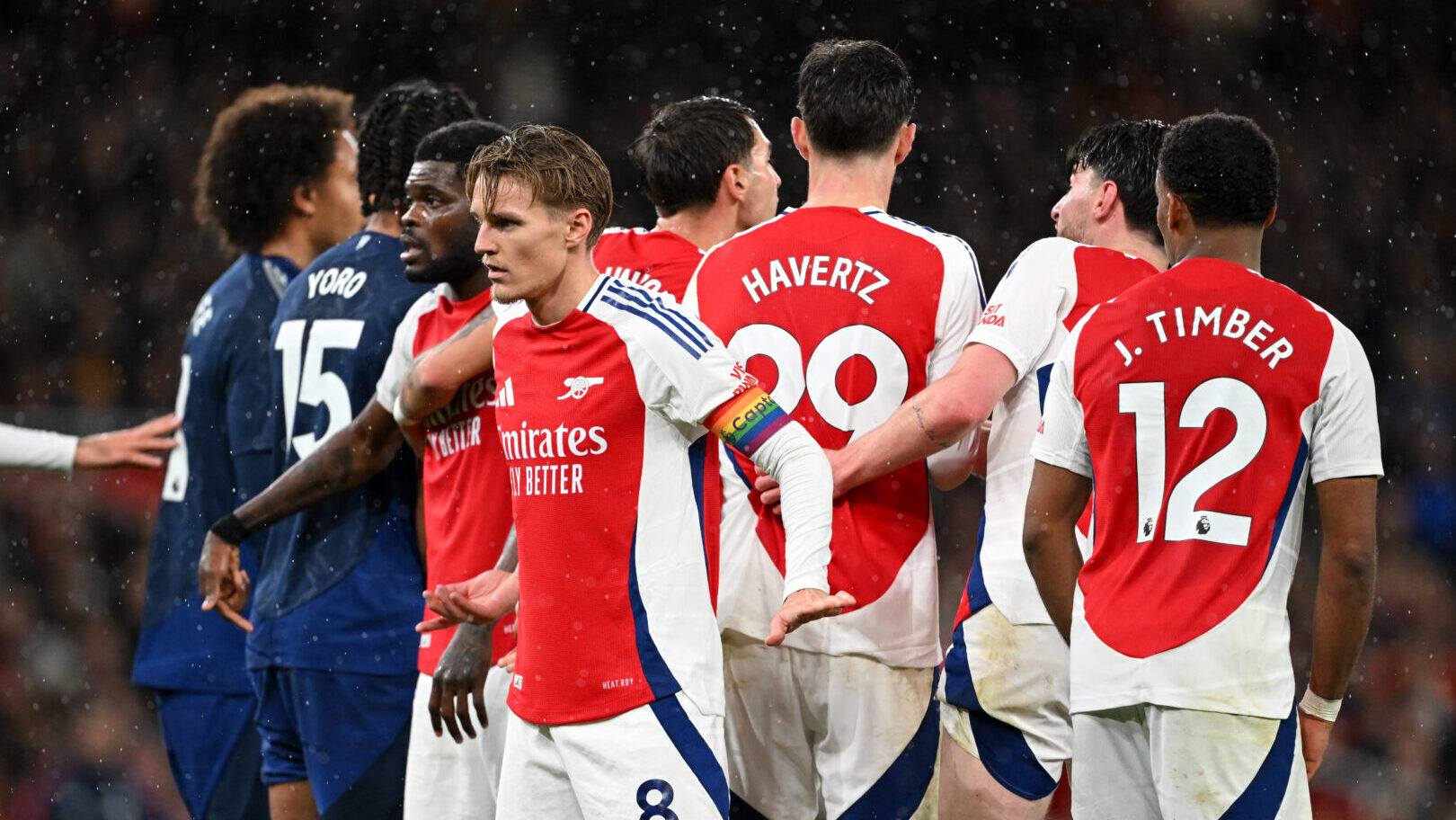 Futbolistas del Manchester United rechazaron vestirse con los colores LGBT